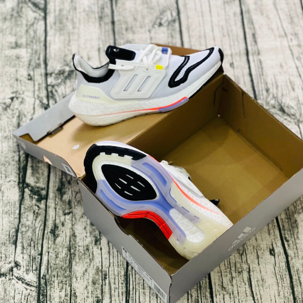 GIÀY ADIDAS CHÍNH HÃNG-ULTRABOOST 22 WOMEN-GX8017 - VOISPORT.VN